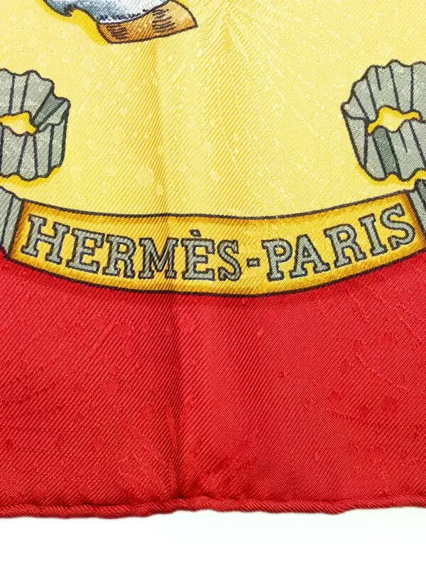 Hermès 1994 Les Fetes Du Roi Soleil Silk Scarf 90 Scarves - Multicolour