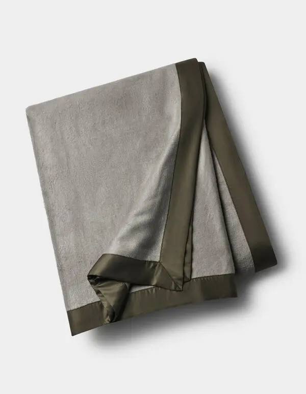 Cozy Earth Bamboo Blanket - Sage/olive