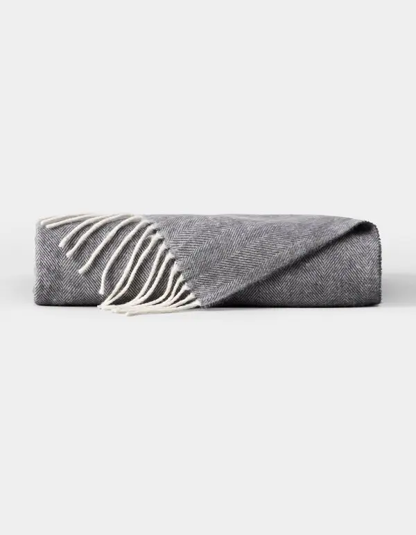 Cozy Earth Bamboo Herringbone Tassel Throw - Shadow