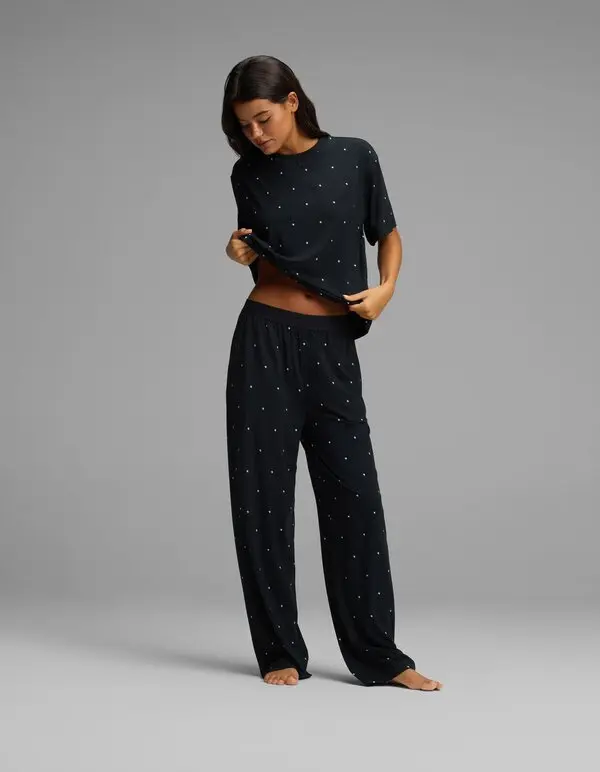 Cozy Earth First Layer Pajama Short Sleeve T-shirt & Pajama Pants Set - Mini Ghost