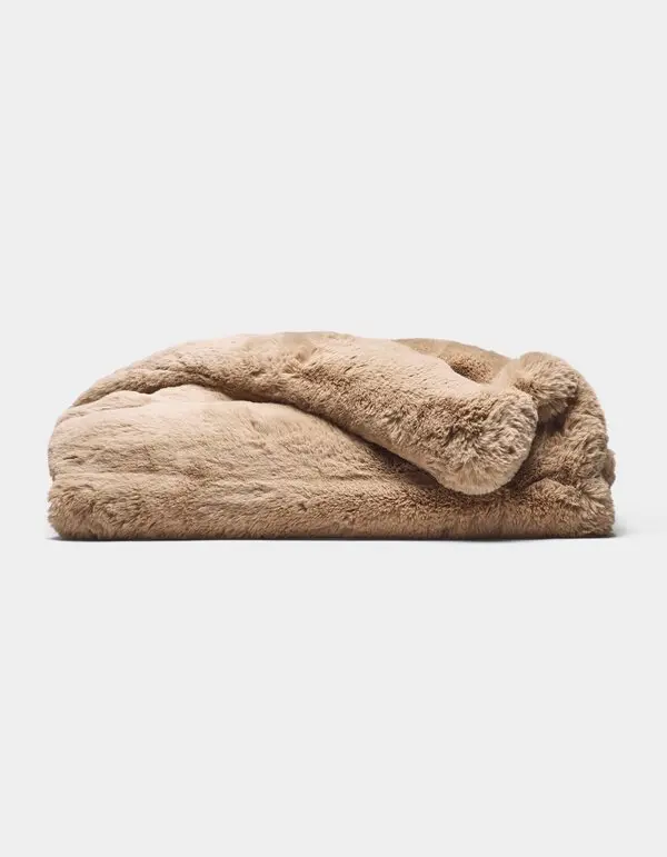 Cozy Earth Channel Cuddle Blanket - Brandy