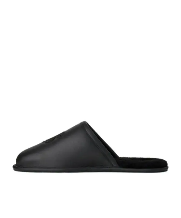 UGG All Gender Hotel Chavarria Slipper