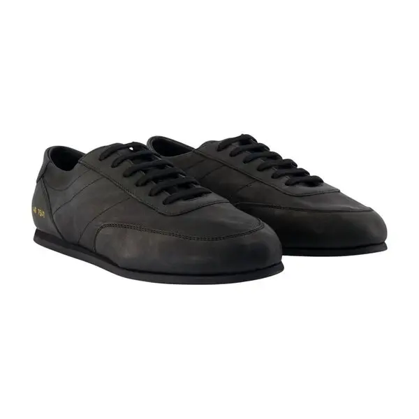 COMMON PROJECTS Minimal Low-top Sneakers