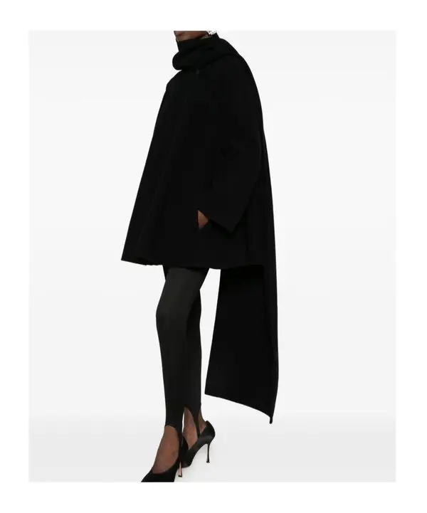 Alaïa Wool Scarf And Coat - No