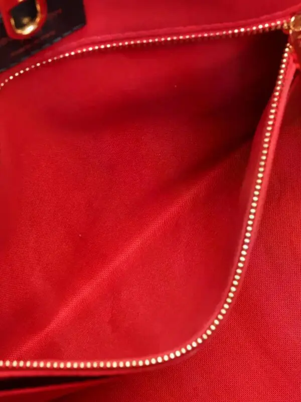 LOUIS VUITTON 2021-2026 Monogram Reverse Giant Onthego Mm Satchel