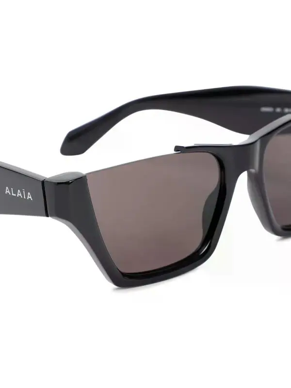 Alaïa Cut-out Detailing Sunglasses