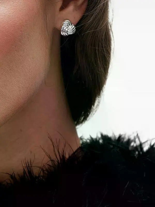 HEAVEN MAYHEM Vali Knot Earrings