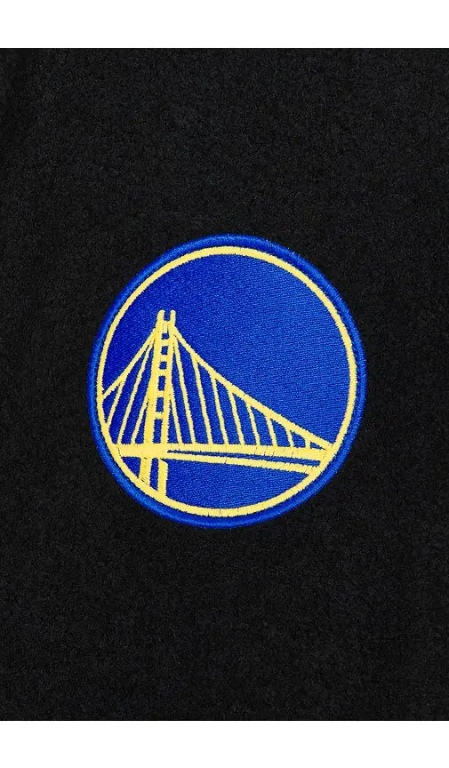 Barefoot Dreams X Nba Golden State Warriors Cozychic Robe In Black