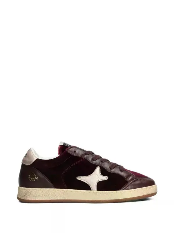AMA-BRAND Velvet Star-patch Sneakers