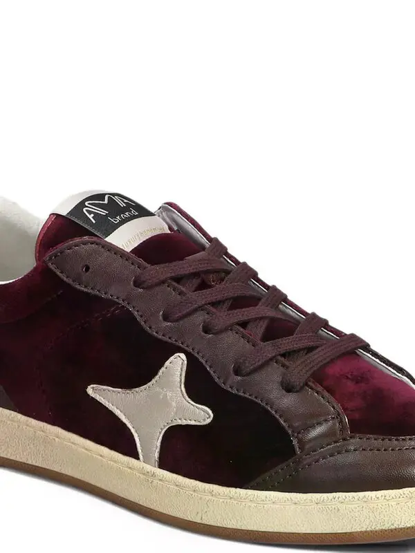 AMA-BRAND Velvet Star-patch Sneakers