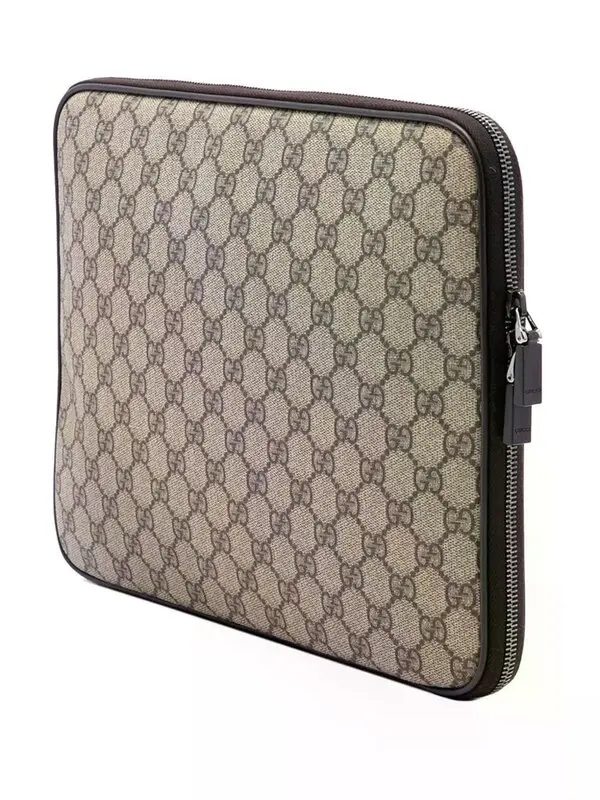 Gucci 2016-2026 Gg Supreme Interlocking G Laptop Case Clutch Bag