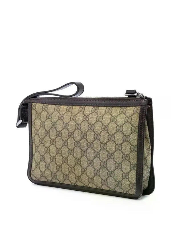 Gucci 2016-2026 Gg Supreme Clutch Bag