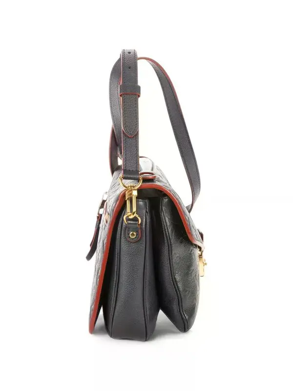 LOUIS VUITTON Pochette Metis Shoulder Bag