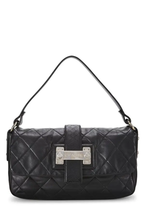 Chanel Lambskin Paris-londres Door Latch Flap Bag - Black