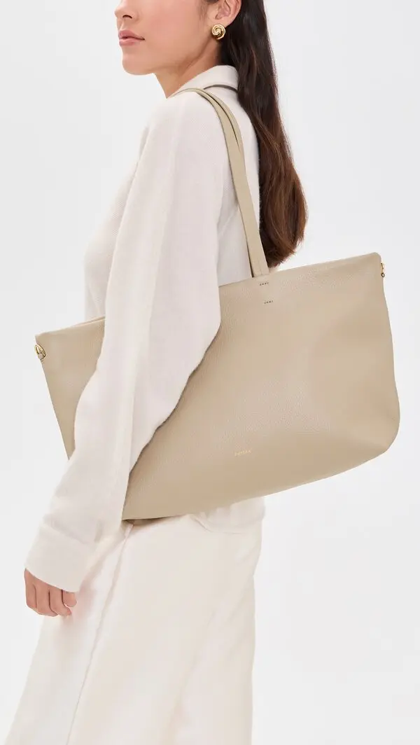 Cuyana Small Easy Zipper Tote