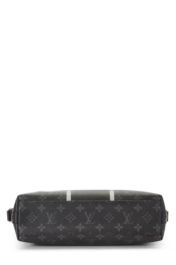 LOUIS VUITTON Fragment X Monogram Eclipse Messenger