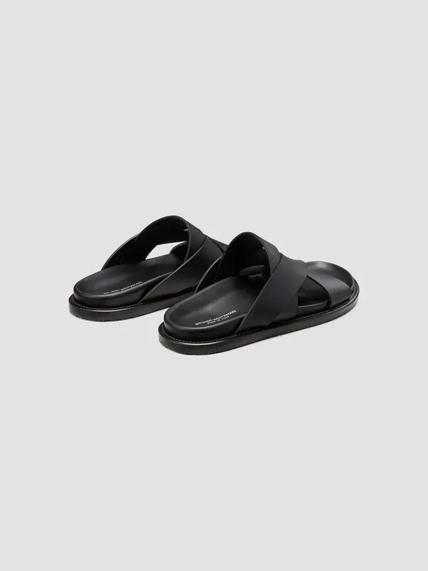STUART WEITZMAN Berkley Crisscross Leather Sandals