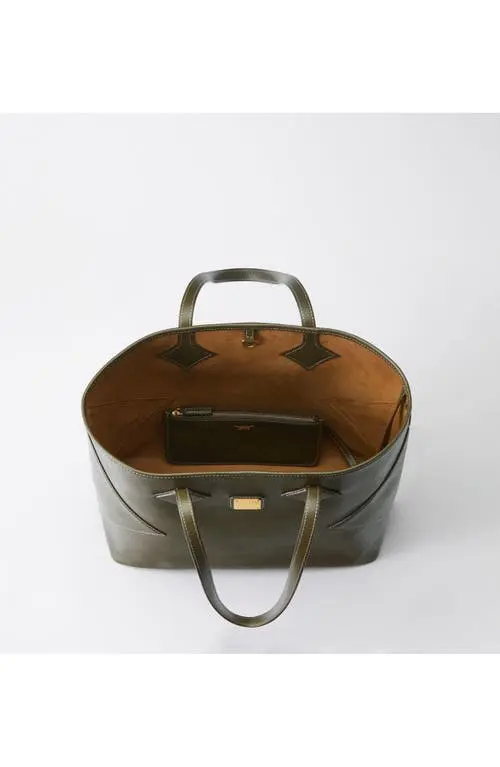 Mcm Large Dia Shopper In Nappa Leather