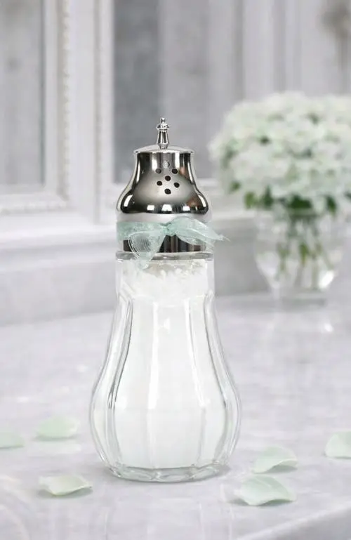 LADY PRIMROSE Celadon Dusting Silk Powder Shaker