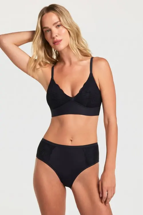 HARPER WILDE Bliss Lace Triangle Bralette - Black