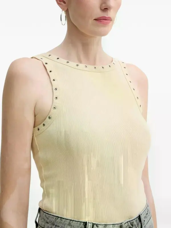 GESTUZ Eyelet Ribbed Top