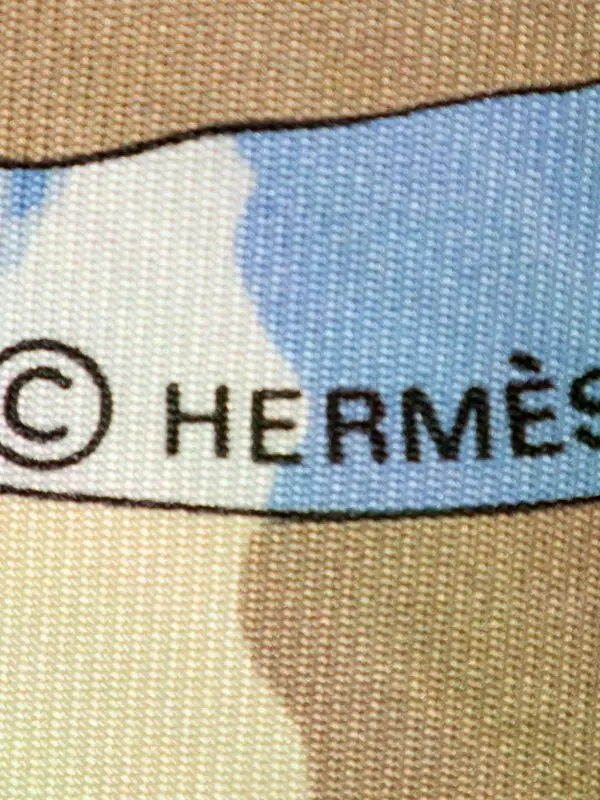 Hermès Prières Au Vent Scarf - Neutrals