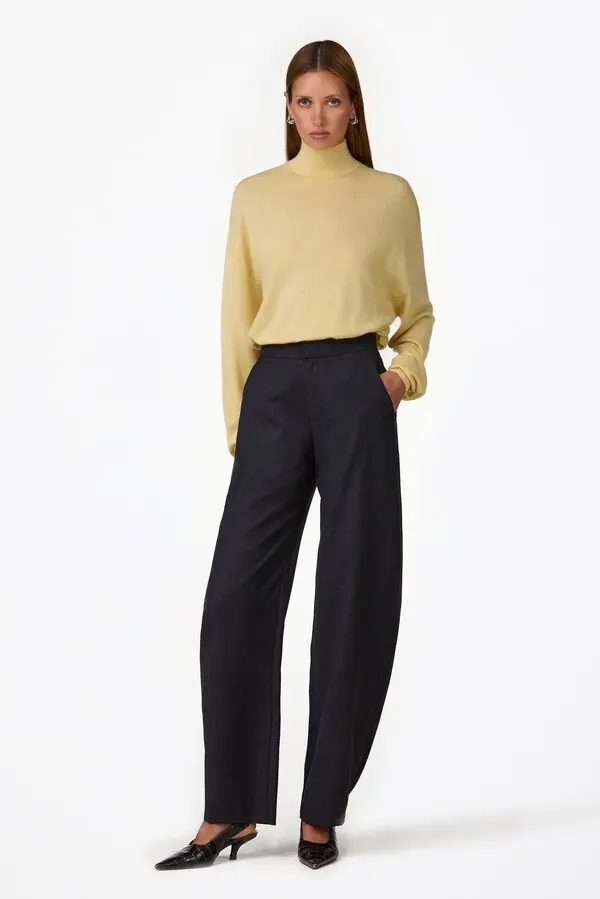 SAME Relaxed Cashmere Turtleneck