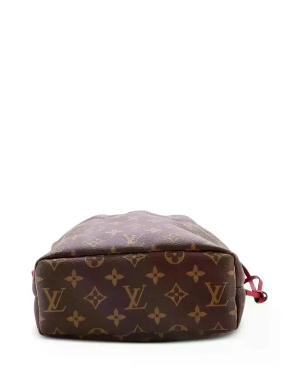 LOUIS VUITTON Noe Pouch Monogram Canvas Clutch Bag