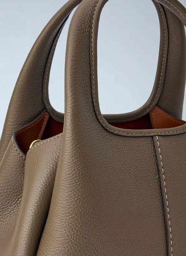 COACH Lana Shoulder Bag 23
