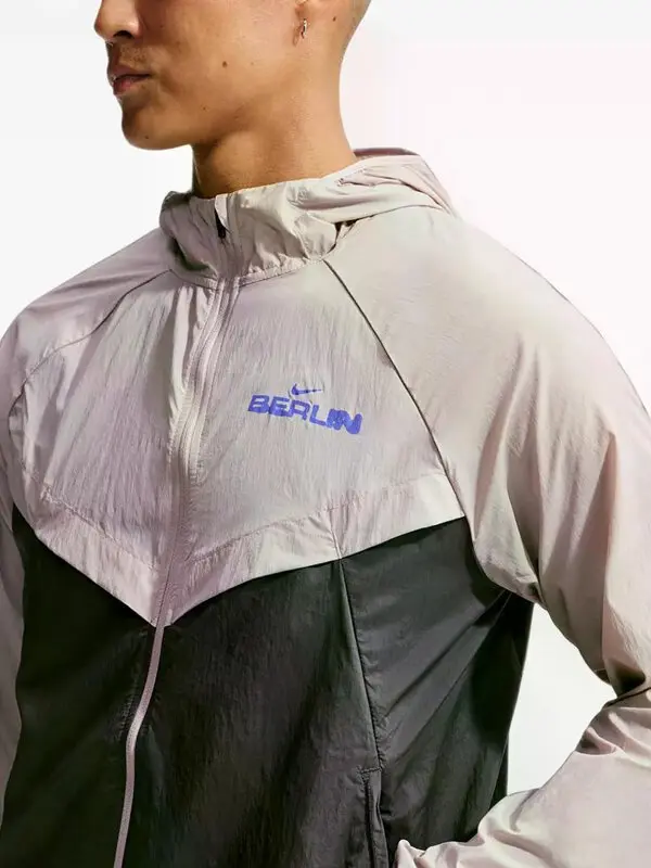 Nike Stride 'run In Berlin' Jacket