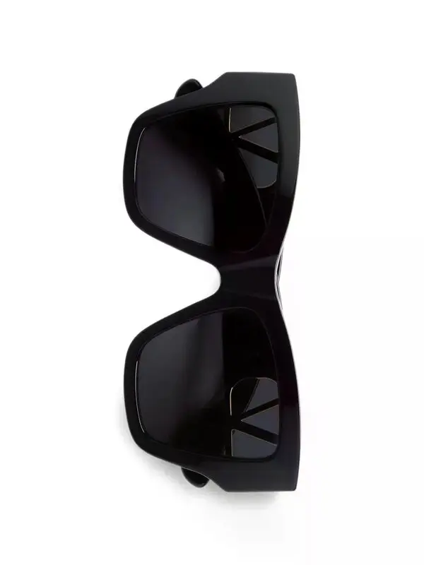 Valentino Garavani Vlogo-plaque Oversized Cat-eye Sunglasses
