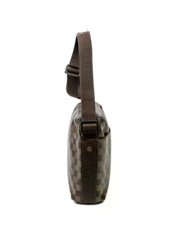 LOUIS VUITTON Trotteur Beaubourg Cross Body Bag