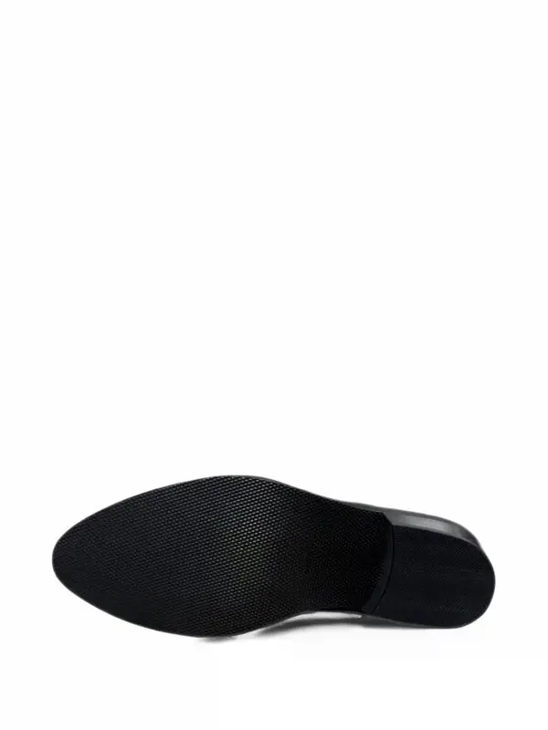CALCE Almond-toe Chelsea Boots