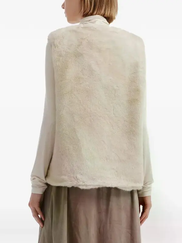 TOUT A COUP Faux-fur Gilet