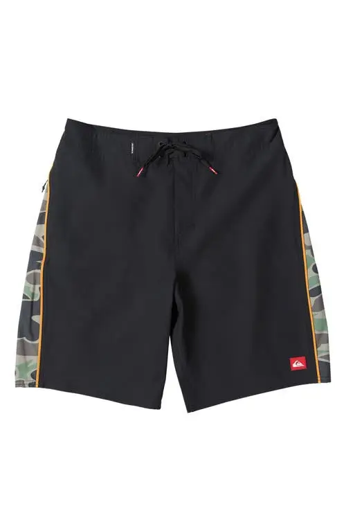 Quiksilver Young Guns Nomad Print Board Shorts