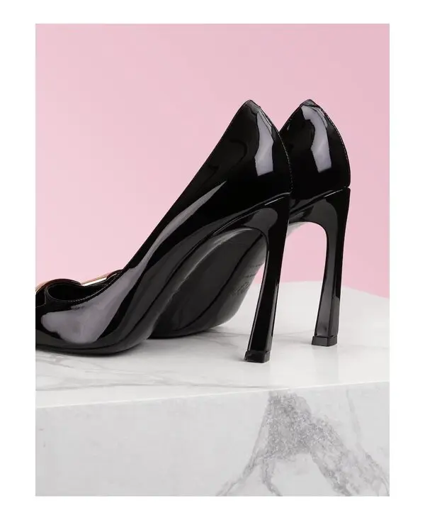 ROGER VIVIER Belle Vivier Trompette Pumps
