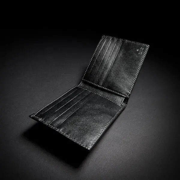 Gucci Bi-fold Wallet With Interlocking G