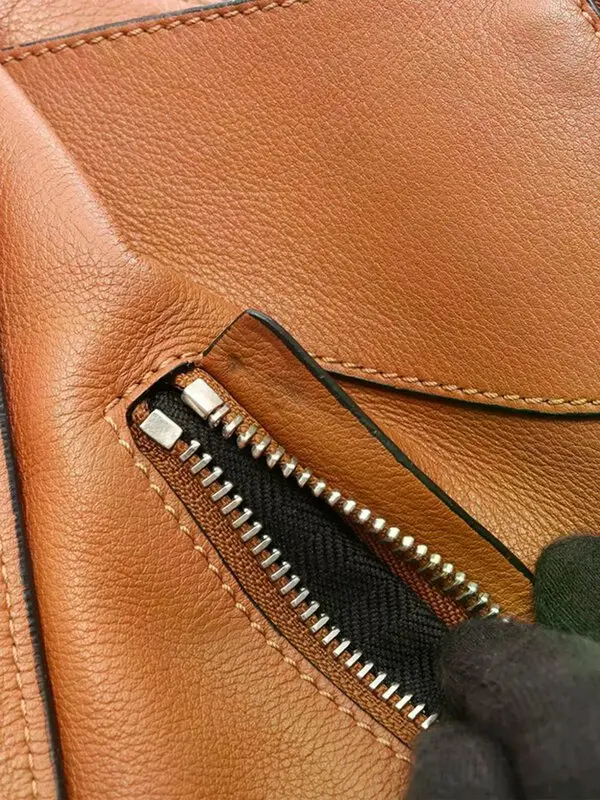 Loewe 2000-2026 Small Leather Hammock Satchel