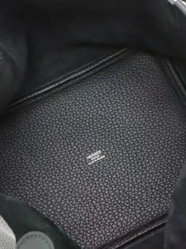 Hermès 2023 Clemence Picotin Lock 22 Handbag