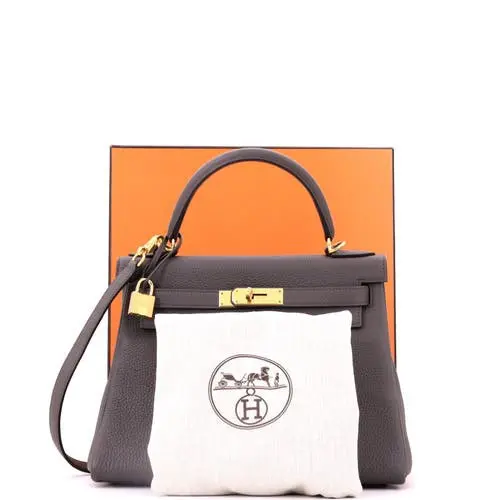 Hermès Kelly Handbag Togo With Gold Hardware 28