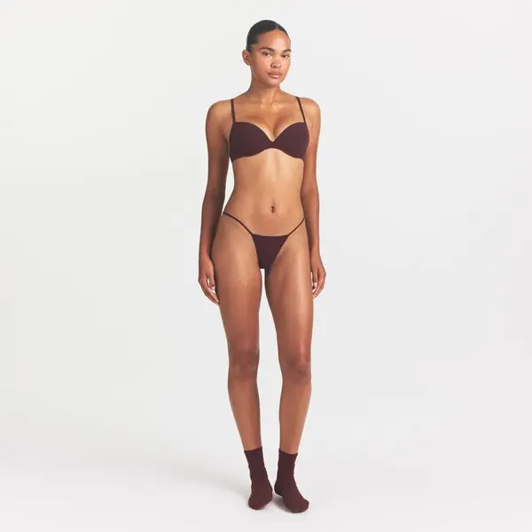 SKIMS T Shirt Bra | Red | | Everyday Cotton - Currant