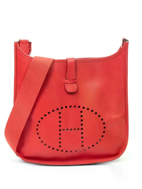 Hermès Gm Evelyne Iii Shoulder Bag - Red