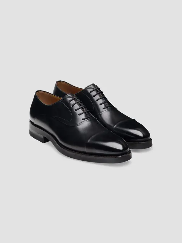 Magnanni Omega Leather Oxfords