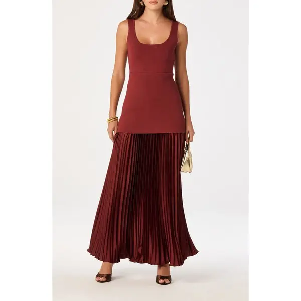 Astr The Label Adison Pleated Maxi Dress - Rust