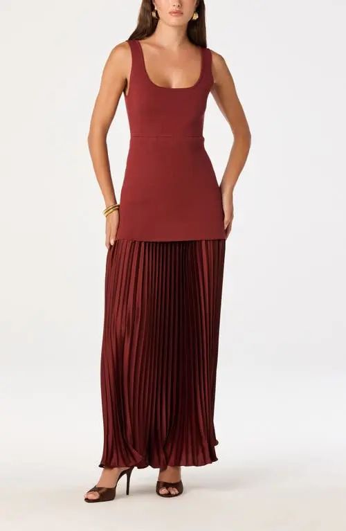 Astr The Label Adison Pleated Maxi Dress - Rust