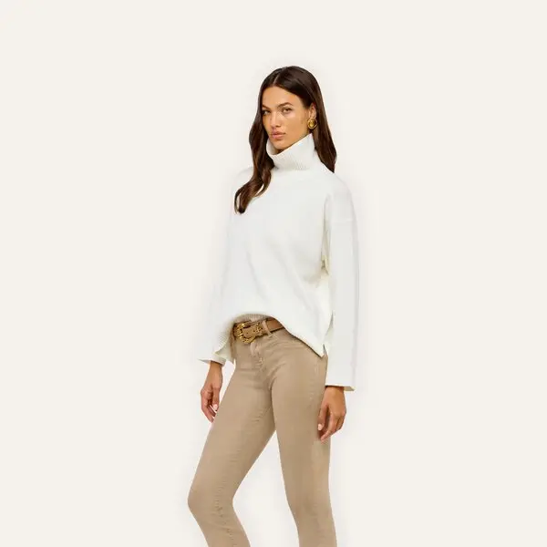 L'AGENCE Selwyn Oversized Turtleneck - Ivory