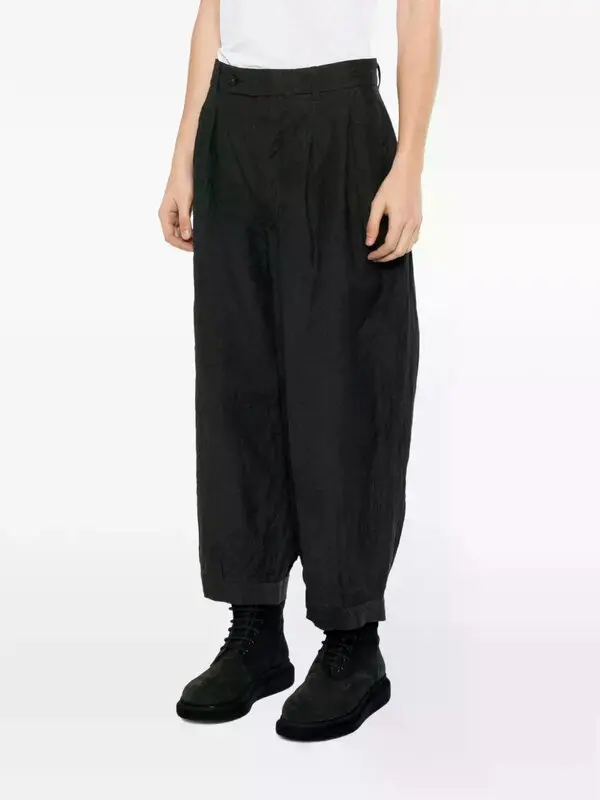 KLASICA Pleated-waist Cropped Trousers