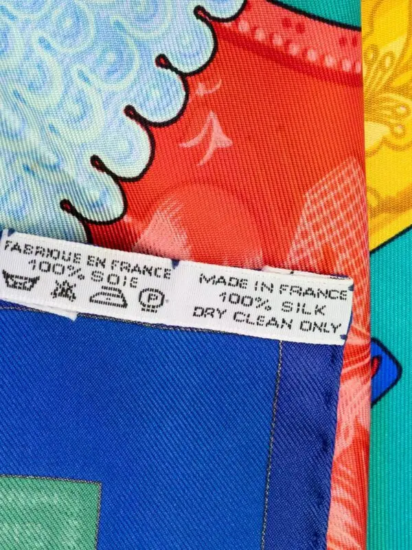 Hermès 1980-2000 Hommage A Lamtie Franco Hellenique Silk Scarf 90 Scarves - Multicolour