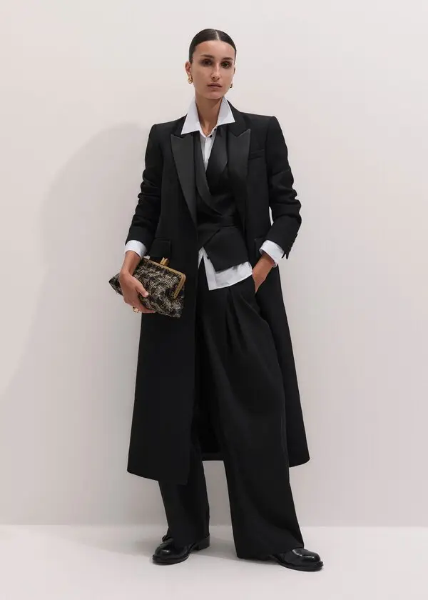 ME+EM Elongated Frame Clutch Black-gold