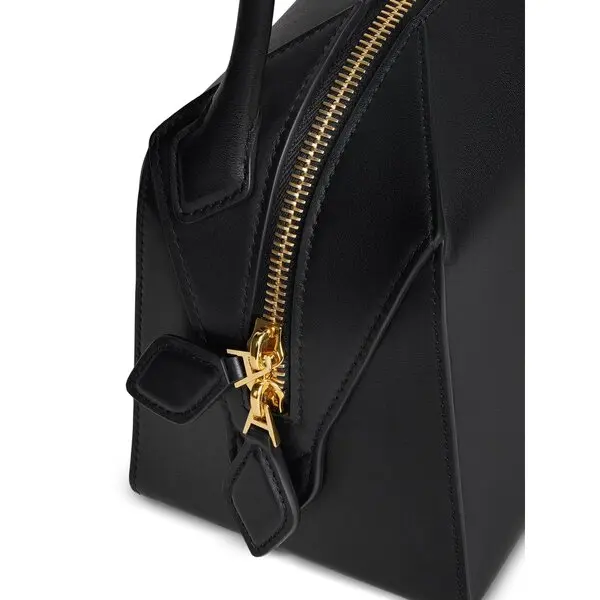 Alaïa Shoulder Bags - Black